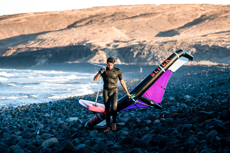 Outer Banks: ON A WING AND A PRAYER - Foiling Magazine