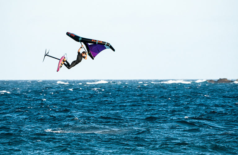 Outer Banks: ON A WING AND A PRAYER - Foiling Magazine