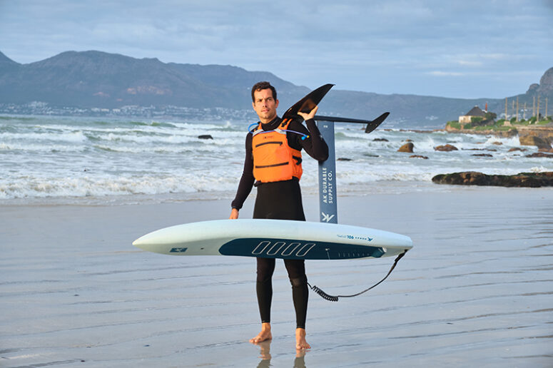 Wing Commander: Craig Tompkins - Foiling Magazine