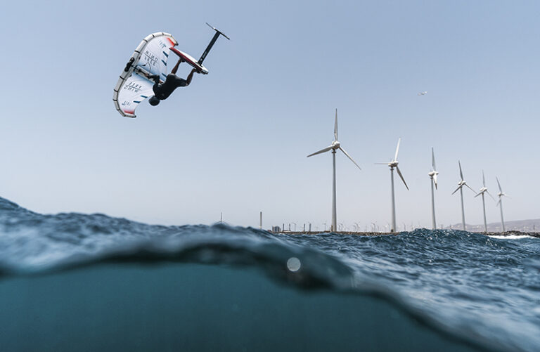 Wing Commander: Craig Tompkins - Foiling Magazine