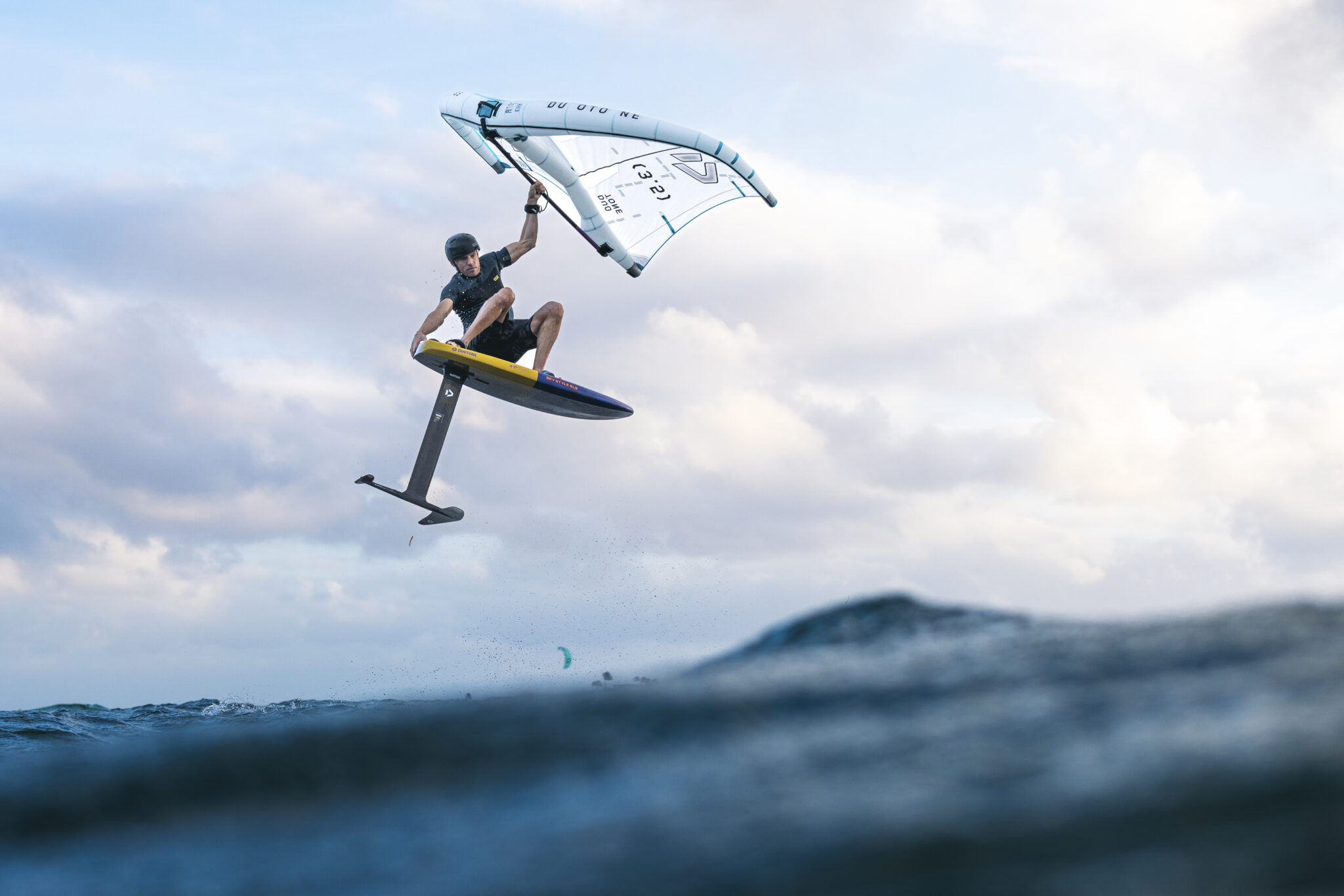 INBOUND: DUOTONE Slick Concept Blue - Foiling Magazine