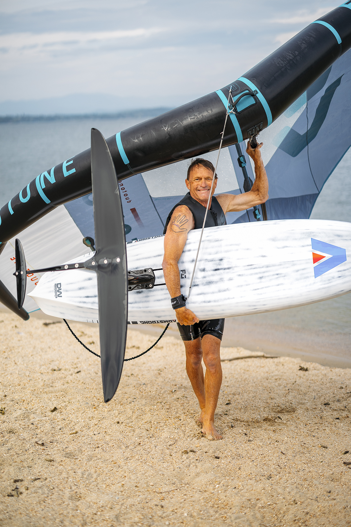 The Devoted: TONY MUELLER - Foiling Magazine