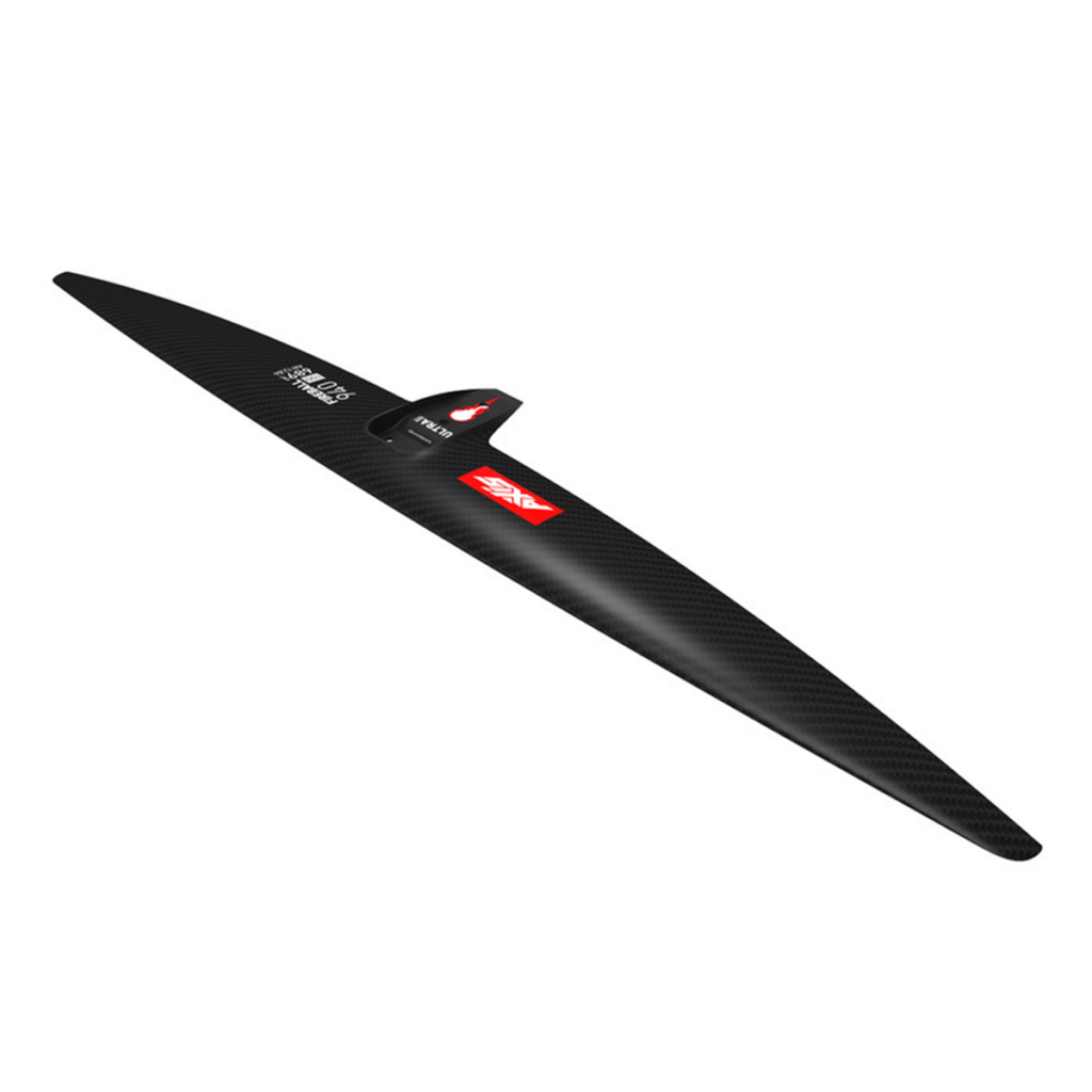 AXIS Fireball 940 Review - Foiling Magazine Tests